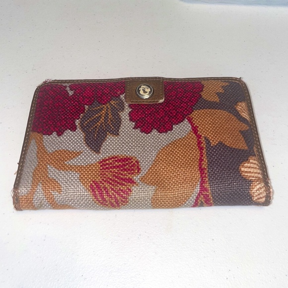 Spartina 449 | Bags | Spartina 449 Grey Burgundy Tan Floral Snap Wallet ...